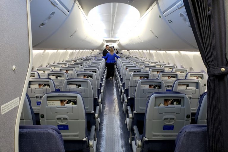 Copa Airlines presentó su primer Boeing 737 MAX en Panamá | volavi